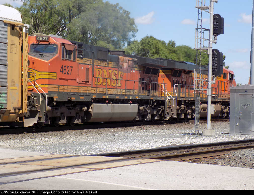BNSF 8949